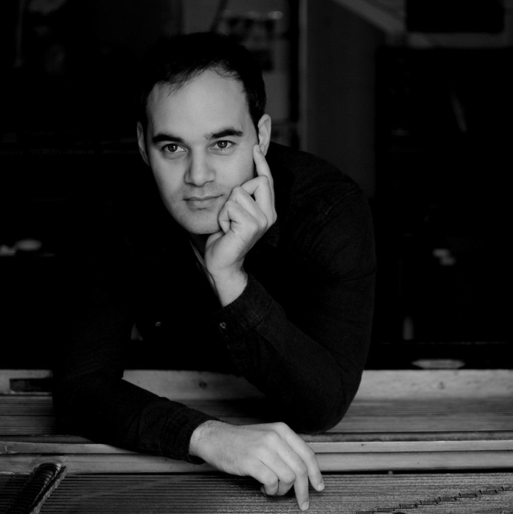 André Barros - FNAC Sta. Catarina (Concerto Promocional) - Uguru